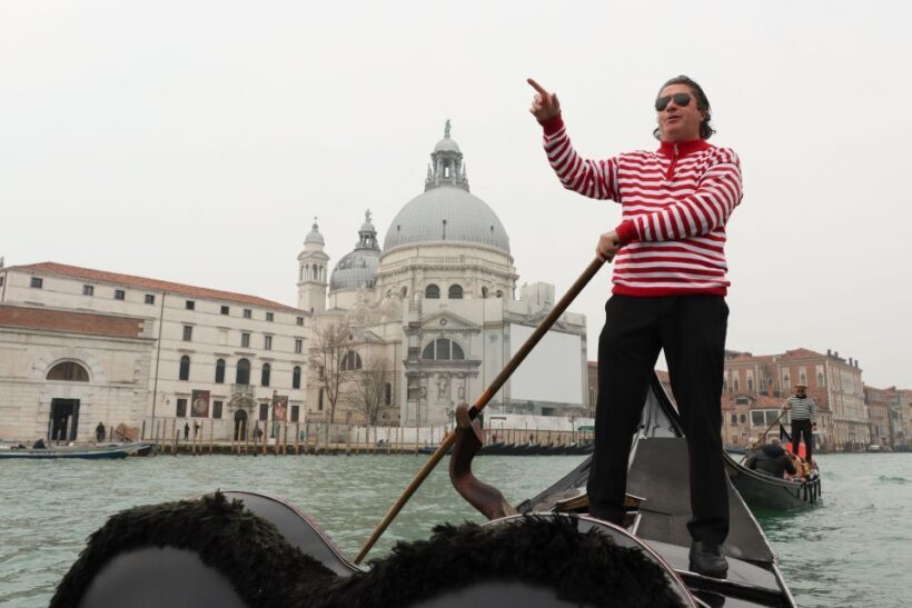 Venice: Shared Gondola Ride and Serenade - The Sum Up