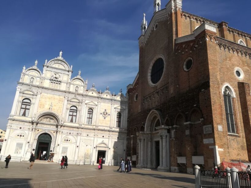 Venice: Sightseeing Tour with a Local Guide - Starting Point and First Impressions