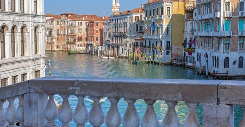 Venice: St. Mark's Basilica, Doge's Palace & Gondola Ride - Key Points