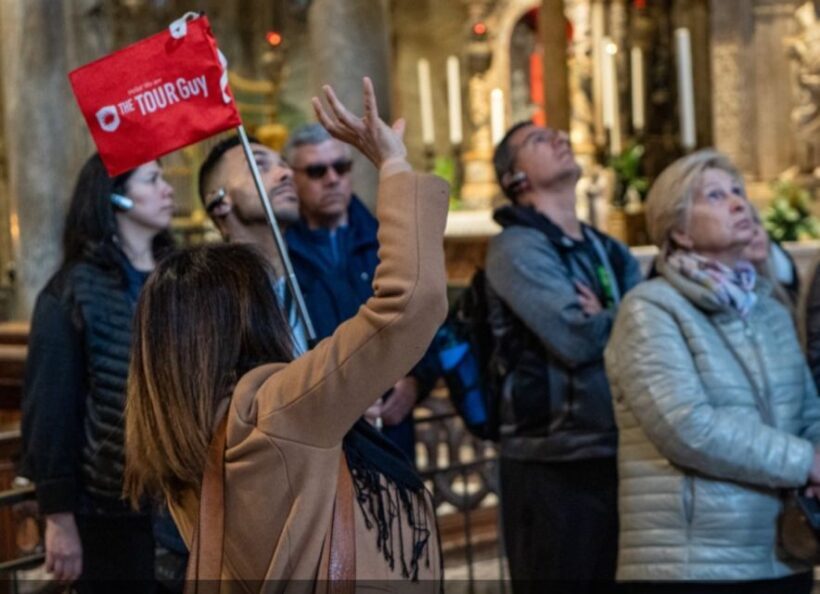 Venice: St. Mark's, Doges Palace, Rialto, and Gondola Tour - Key Points