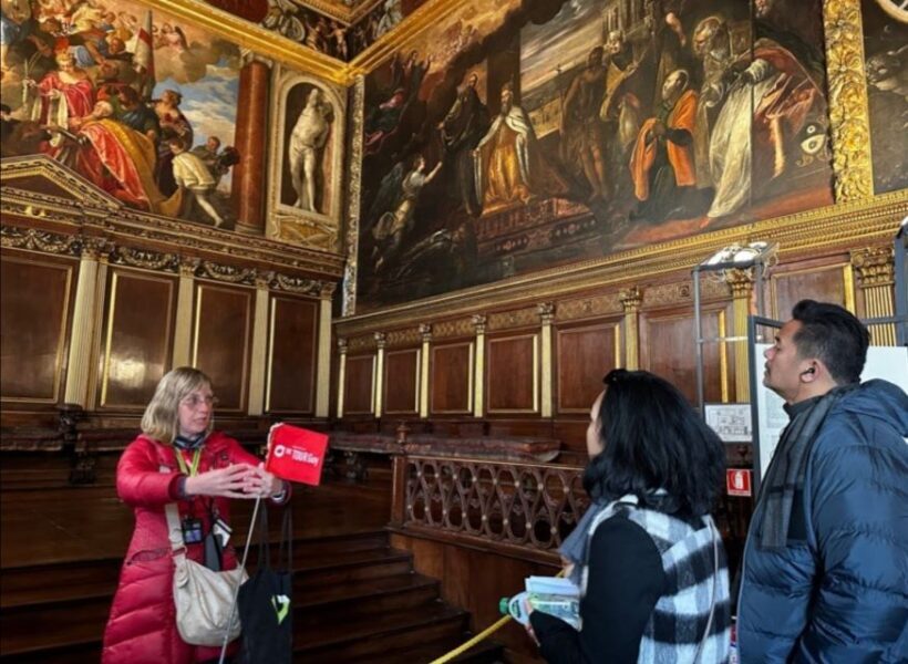 Venice: St. Mark's, Doges Palace, Rialto, and Gondola Tour - Scenic Walks and a Gondola Ride