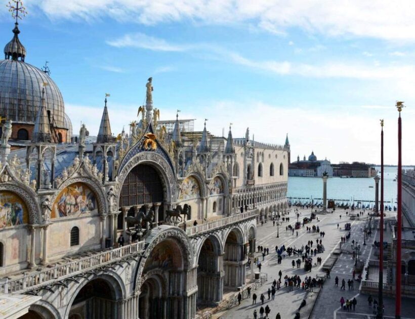 Venice: St. Mark's, Walking Tour and Gondola Combo - In The Sum Up