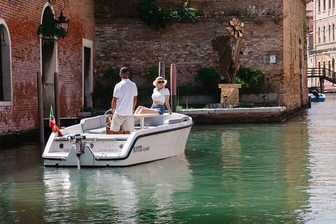 Venice: The Hidden Canals on Electric Boat - Ideal for First-Time Visitors