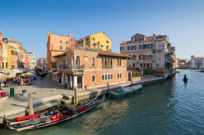 Venice Through Commissario Brunetti's Eyes: A Donna Leon Tour - Meeting and Pickup Details