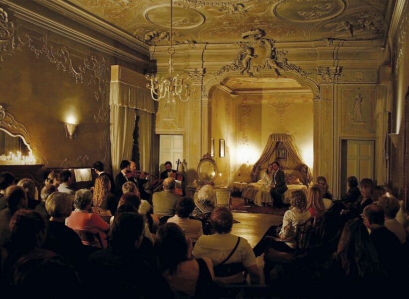 Venice: Traveling Opera in a Historic Palace on Grand Canal - An In-Depth Look at the Venice Opera Experience