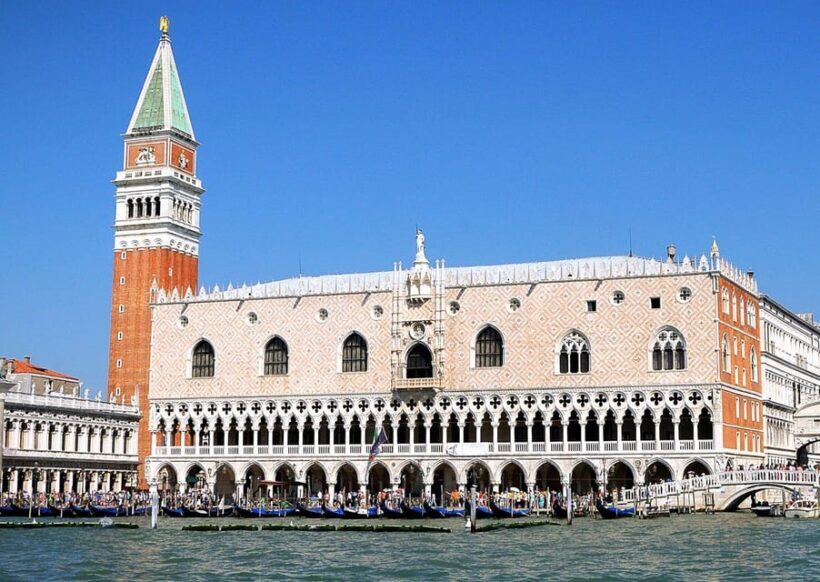 Venice: VIP Private Tour with Gondola Ride & Doge's Palace - FAQ