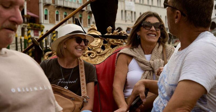 Venice: Vip Semi-Private Walking Tour with Gondola Ride - Discover Venice Through Its Streets and Canals