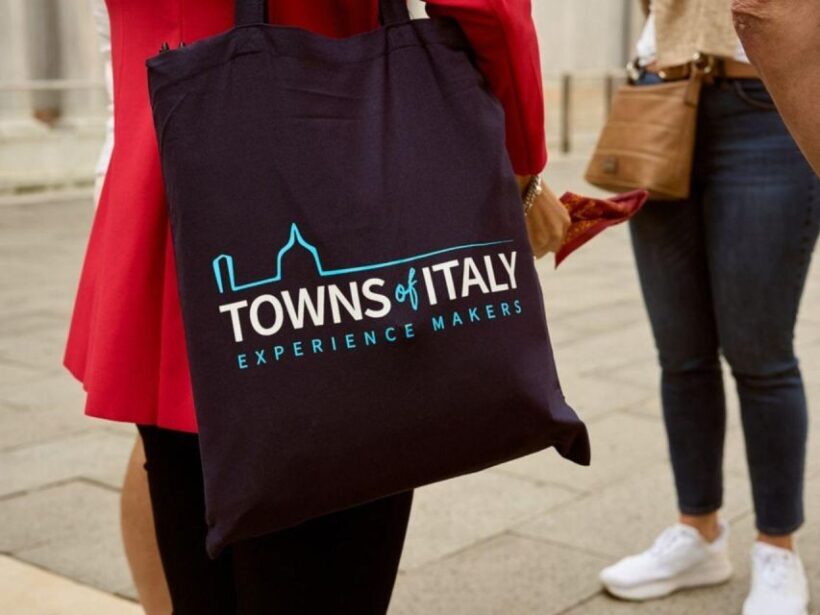 Venice: Vip Semi-Private Walking Tour with Gondola Ride - The Sum Up
