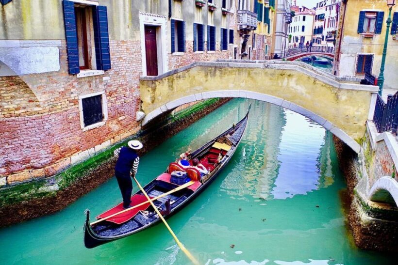 Venice Walk & Gondola Ride: Rialto to Grand Canal - Who Is This Tour Best For?