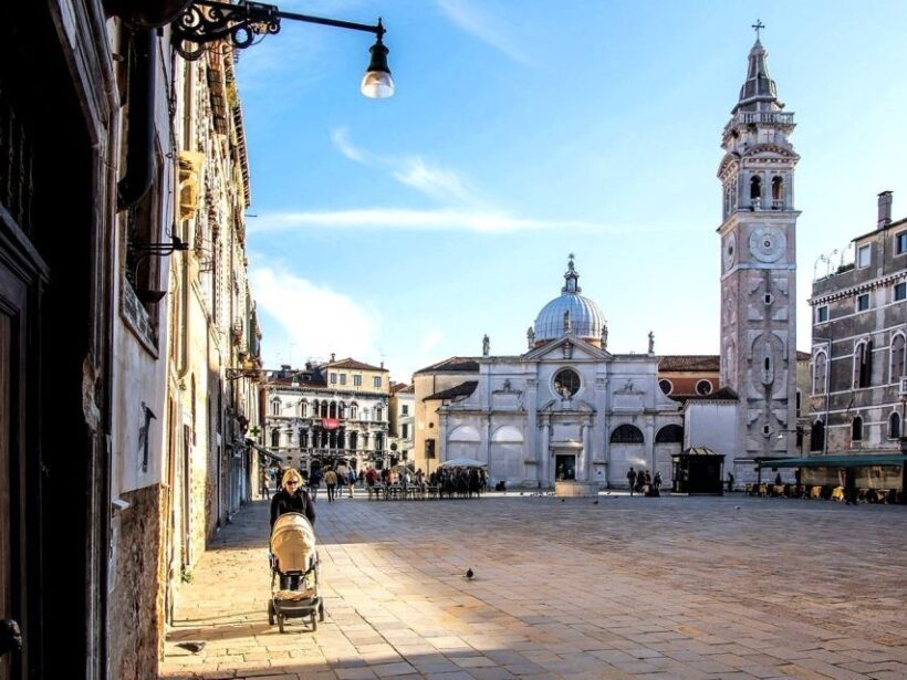 Venice Walking Tour and Gondola Ride Combo - Authentic Experiences and Hidden Corners