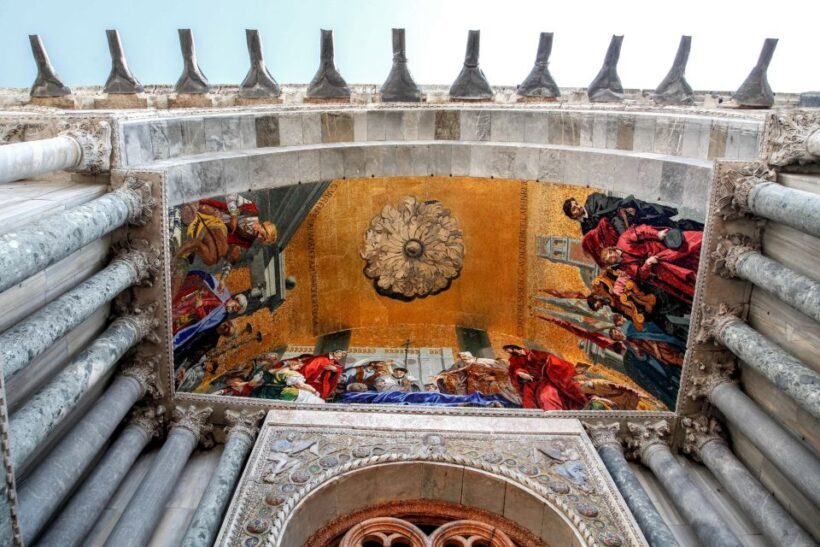 Venice: Walking tour, Doge Palace, & St. Mark's Basilica - Key Points