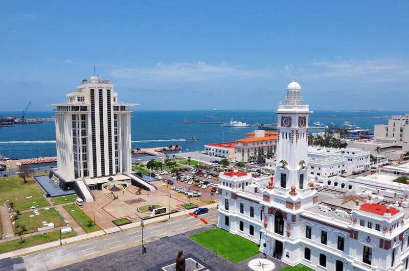 Veracruz City Tour and San Juan de Ulua, from Veracruz - The Experience of the Guide and the Group