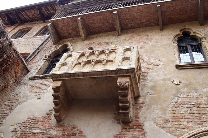 Verona City Sightseeing Walking Tour of Must-See Sites With Local Guide - Highlights of the Verona City Sightseeing Tour