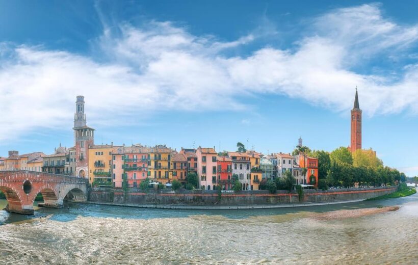 Verona: Express Walk with a Local in 60 minutes - Local Insights and Tips