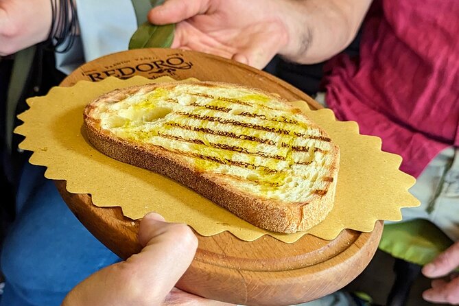 Verona Food Guided Tour With Wine Tasting - Experiencing the Art of Bruschetta and Pandoro