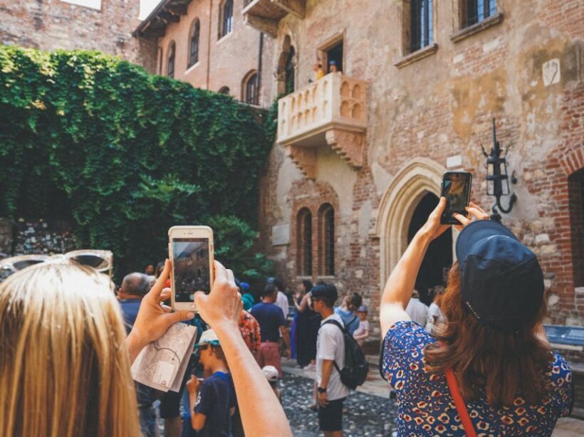 Verona: Highlights Walking Tour with Arena Priority Access - A Deep Dive into the Experience