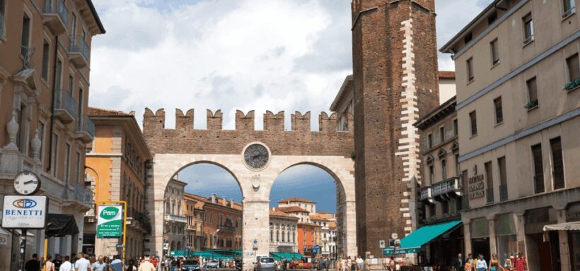 Verona Self Guided Walking Tour with an APP - An In-Depth Look at the Verona Self-Guided Tour