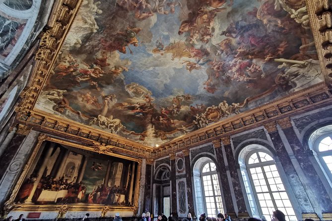 Versailles and Chartres Private Day Tour from Paris - The Experience in Detail: A Day in the Life