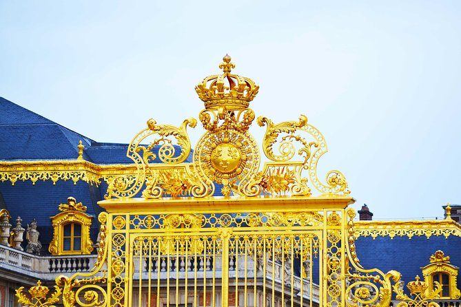 Versailles and the Louvre Tour With Skip-The-Line Access - Highlights of the Louvre