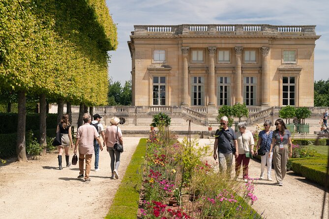 Versailles Marie Antoinette Afternoon Guided Tour With Petit Trianon & Hamlet - Tour Logistics and Requirements