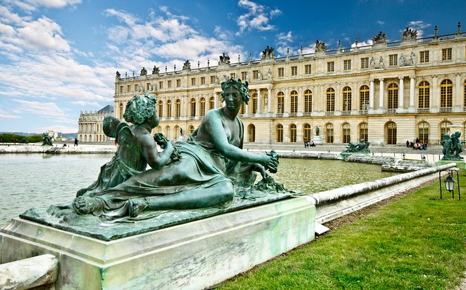 Versailles Palace and Gardens Half Day Guided Tour From Paris - Practical Information: Transportation and Meeting Points