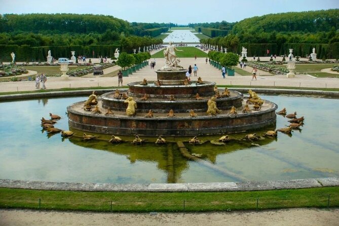 Versailles Palace Entrance Ticket and Breakfast at Ore Restaurant - Security and Entry Procedures