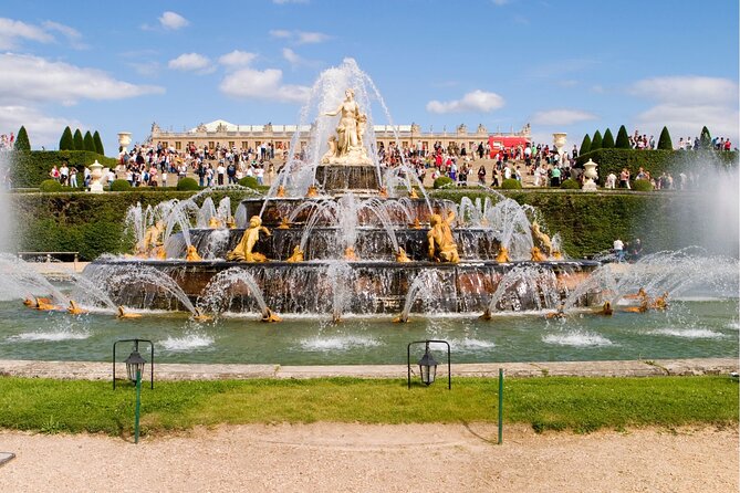 Versailles Palace, Gardens & Estate Priority Entrance Audio Tour - Key Points