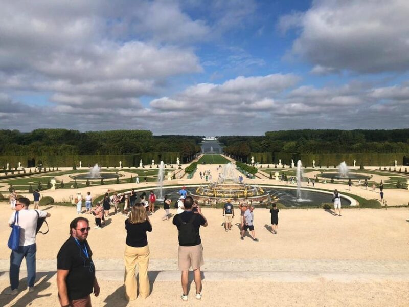 Versailles: Palace & Gardens Guided Tour with Entry Tickets - Key Points