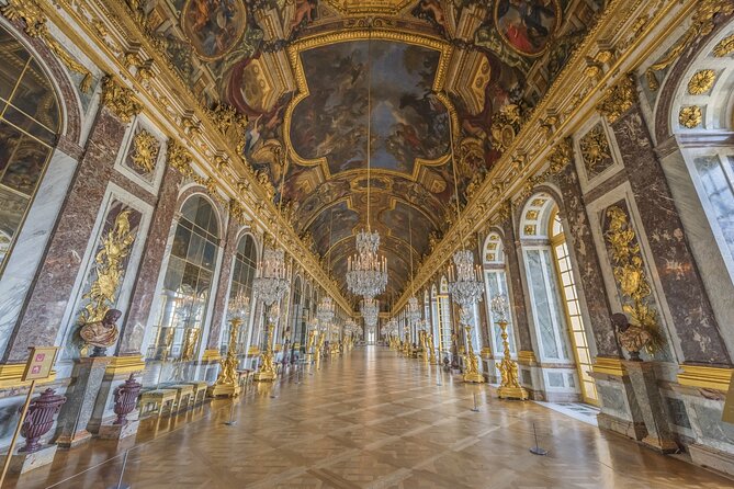 Versailles Palace Guided Tour With Coach Transfer From Paris - Visitor Information and Accessibility