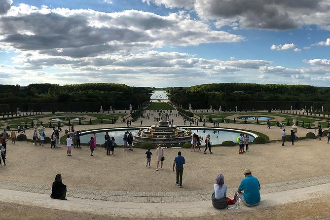 Versailles Palace & Marie-Antoinette's Estate Private Guided Tour - Logistics and Practical Details