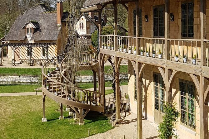 Versailles Private Day Excursion With Palace, Gardens & Trianon - Pricing and Cancellation Policy