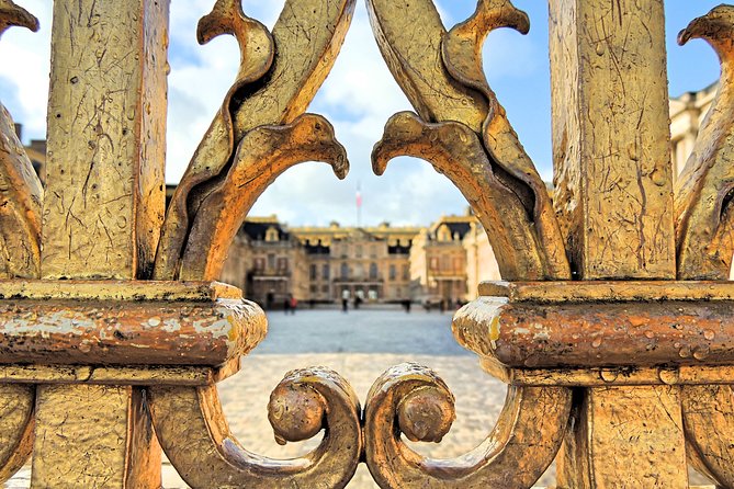 Versailles Private Half Day Guided Tour with Skip the Line Access from Paris - Practical Tips
