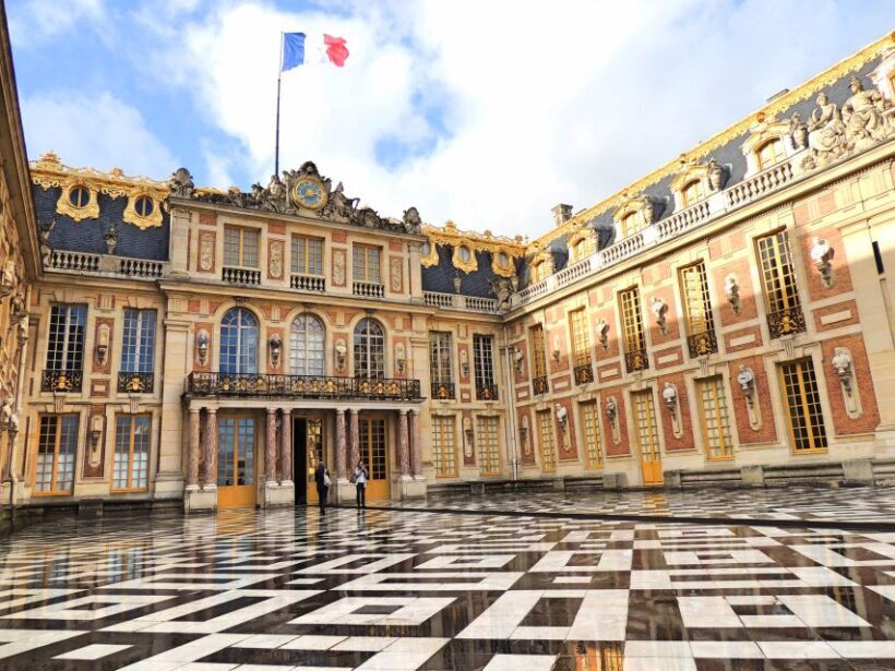 Versailles: Skip-the-Line Guided Palace Tour and Full Access - Key Points