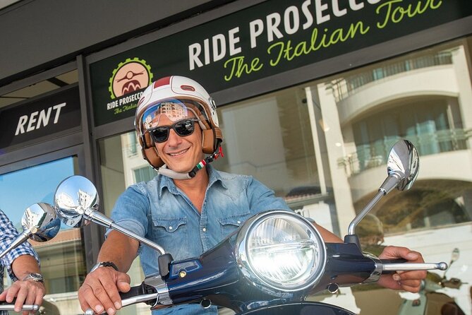 Vespa 125 rental to explore the UNESCO Hills - Key Points