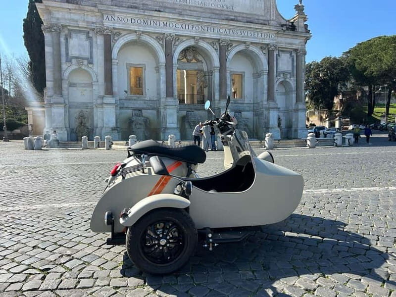 Vespa Sidecar Tour : Rome by Night - What Makes This Tour Stand Out
