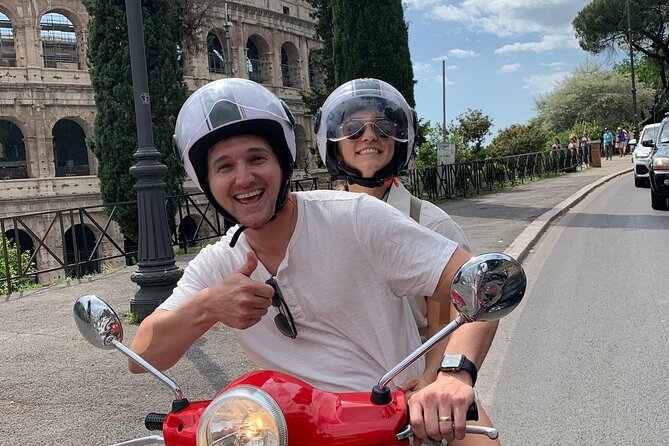 Vespa Tour of Rome With Francesco Review - Driving Requirements and Options