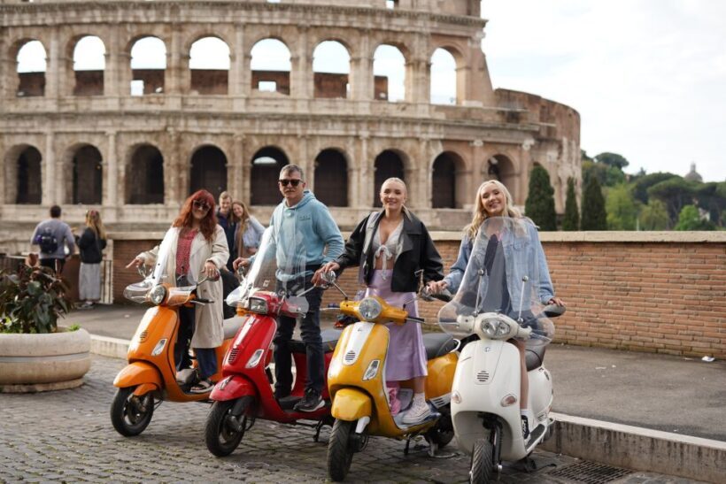 Vespa Tour with Professional Photographer - Key Points