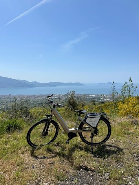 Vesuvio Bike Tour: Summit Ride and Entrance Ticket - Key Points