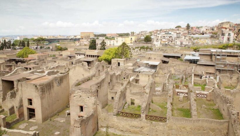 Vesuvius - Herculaneum - Pompeii Excavations Tour - FAQs