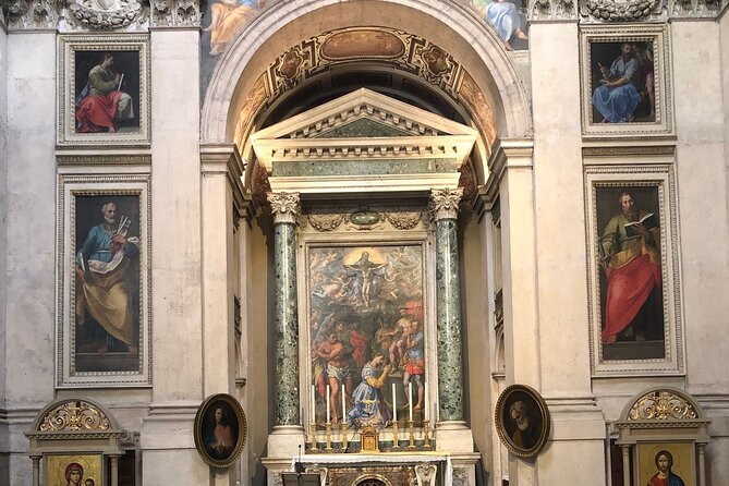 Via Crucis Catholic Pilgrim Walking Tour in Rome - Small Group Format and Personalized Attention