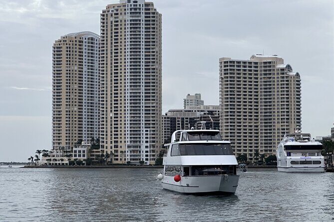 VIATOR EXCLUSIVE CRUISE: Miami Party Boat & Millionaire Homes - FAQ