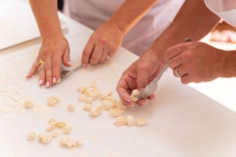 Vico Equense: Authentic Cooking Class at a Local's Home - Key Points