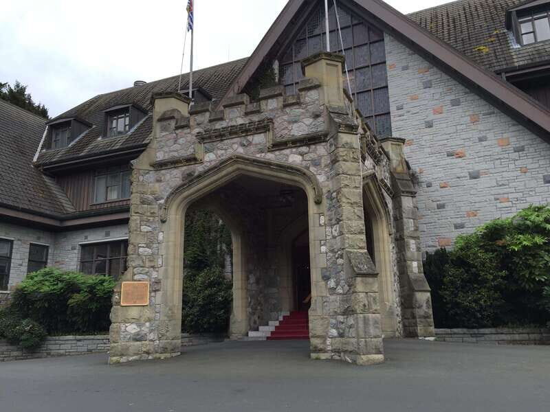 Victoria, BC: City Tour and Butchart Gardens Combo Tour - FAQ