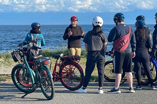 Victoria BC - Coast & Castle Tour by E-Bike - Beacon Hill Park