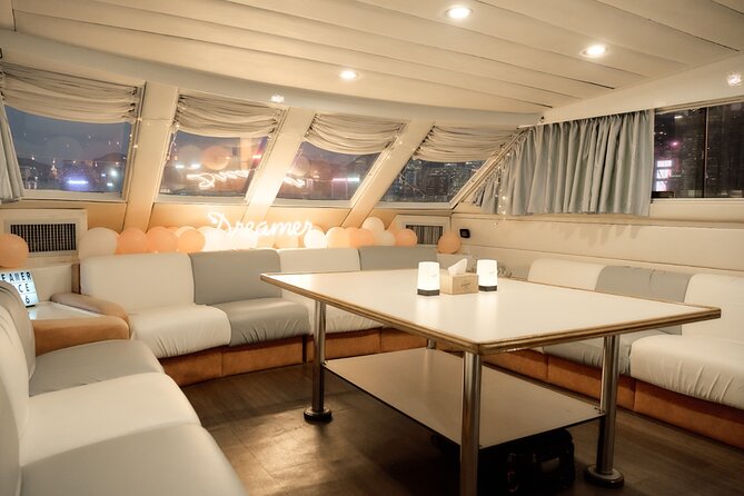 Victoria Harbour Yacht Night Cruise - DREAMER - What the Reviews Say