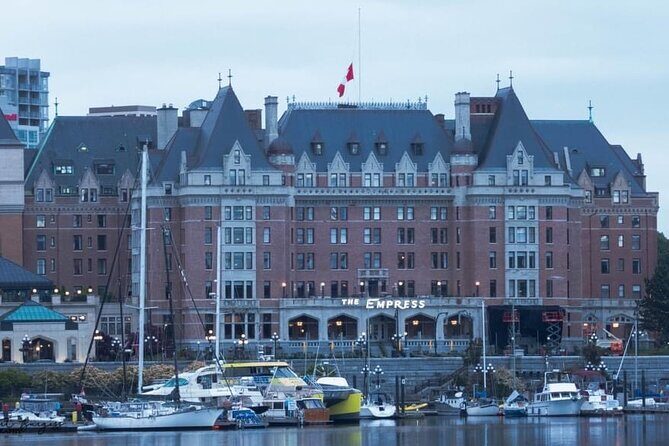 Victoria Pre and Post Cruise City Sightseeing Tour Private - Exploring Chinatown and Fan Tan Alley