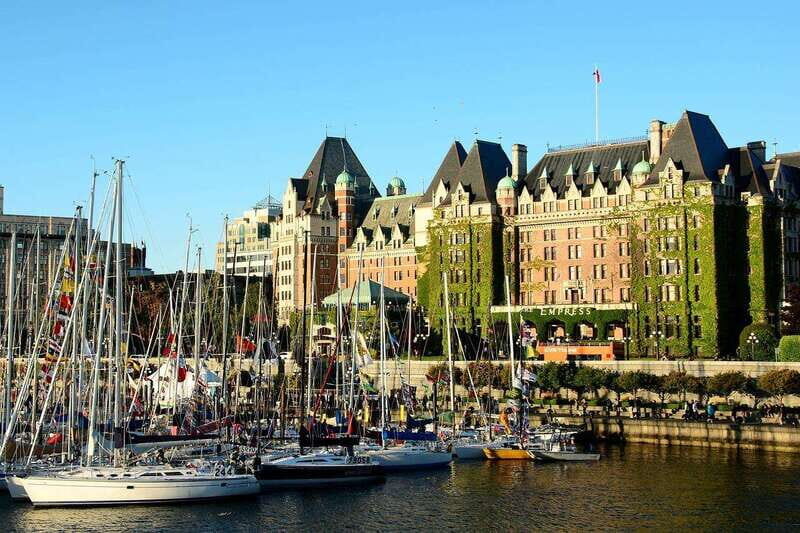 Victoria: Walking Tour through History and Heritage - An In-Depth Look at the Tour Experience