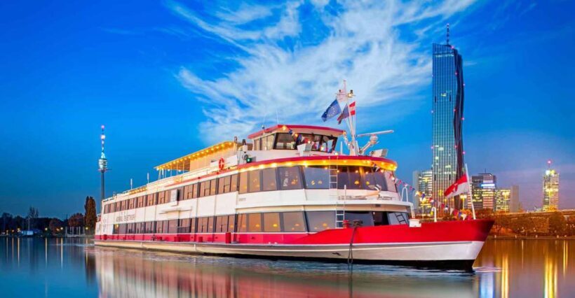 Vienna: 3,5-Hour Danube Cruise "Austropop" - Key Points
