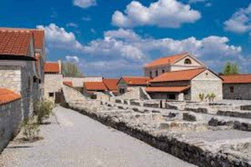 Vienna: Carnuntum Roman city tour with guide - Key Points