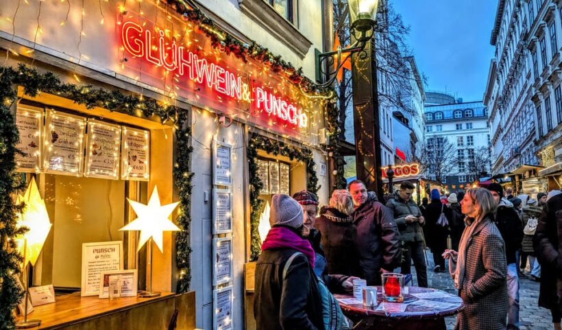Vienna: Christmas Market Food and Drinks Tour - The Heart of the Tour: A Festive Culinary Journey